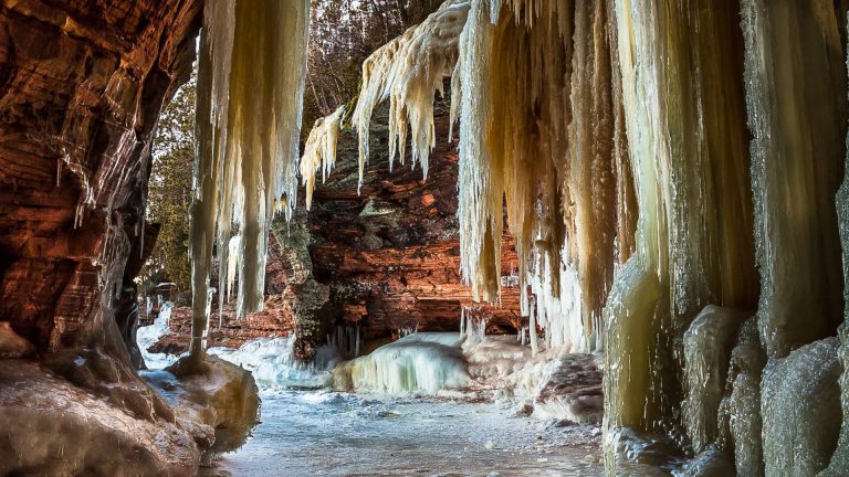 15 Obiective turistice in Predeal: Atractii si locuri de vizitat - Zi ...